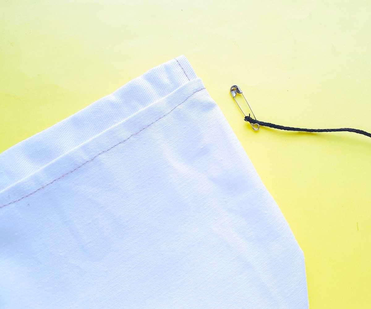 How To Sew A Round Drawstring Pouch - Easy Things to Sew