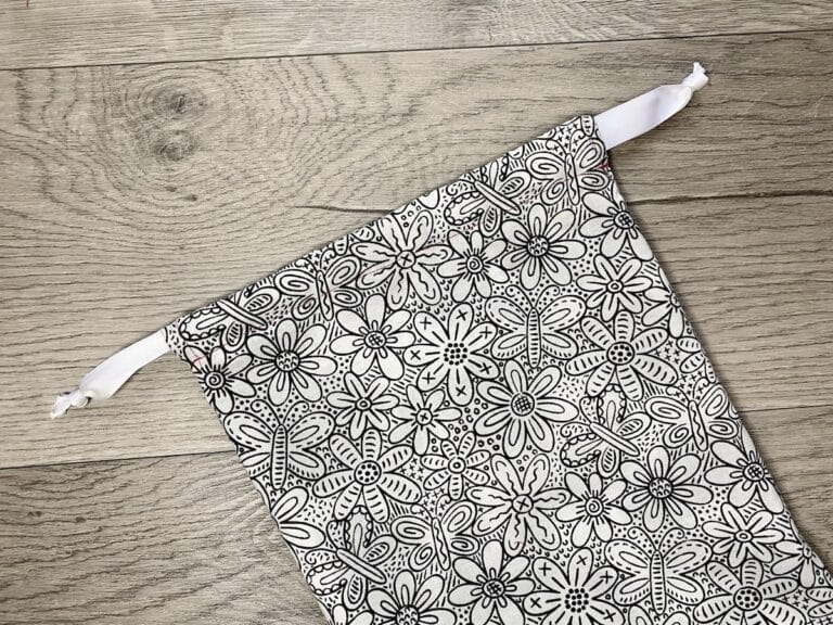 How to Sew A Drawstring Bag In Minutes - Easy Things to Sew