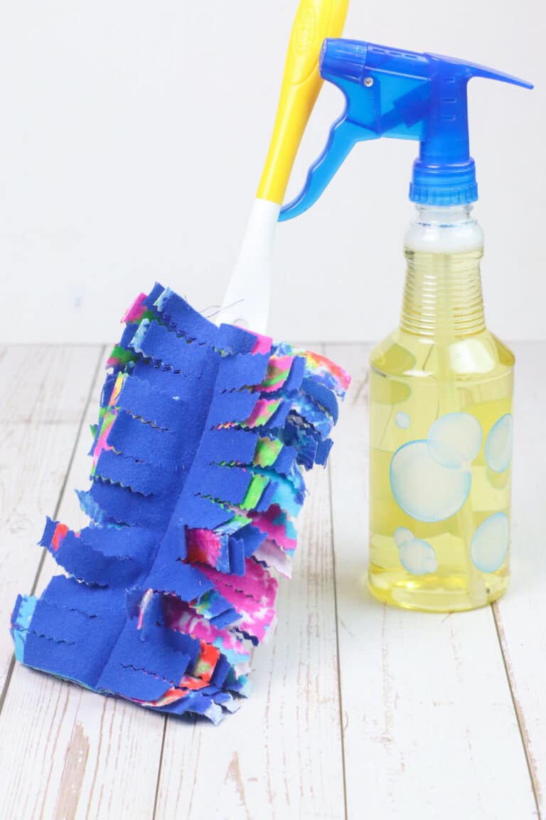 DIY Reusable Swiffer Duster (Washable Dusting Cloth) - Easy Things to Sew