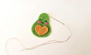Felt Avocado Plushie (Free Pattern) - Easy Things to Sew