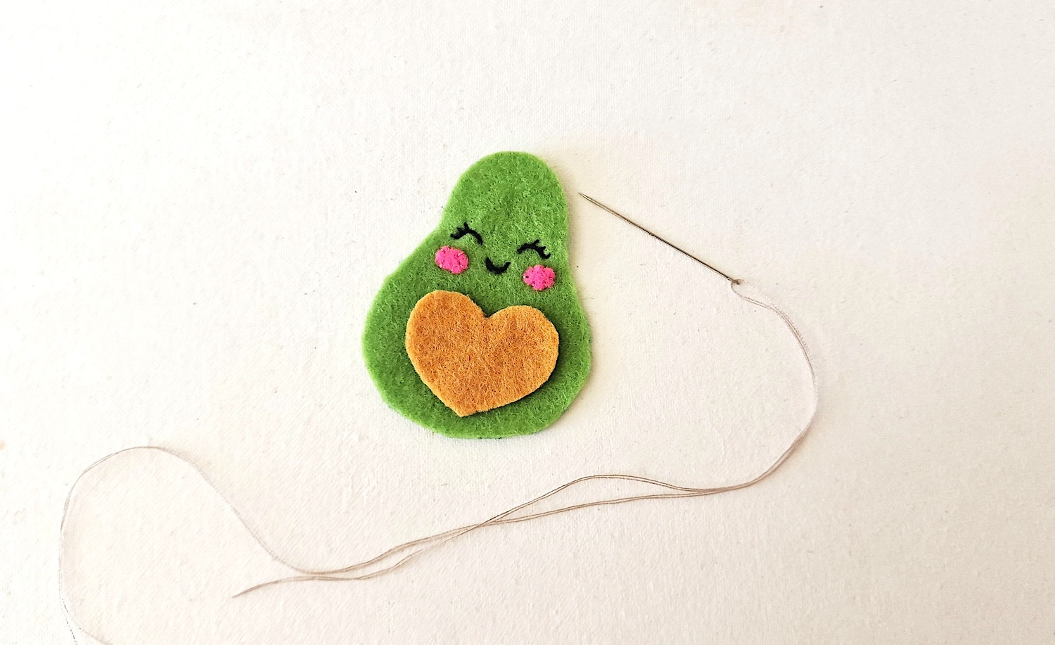 Felt Avocado Plushie (Free Pattern) - Easy Things to Sew