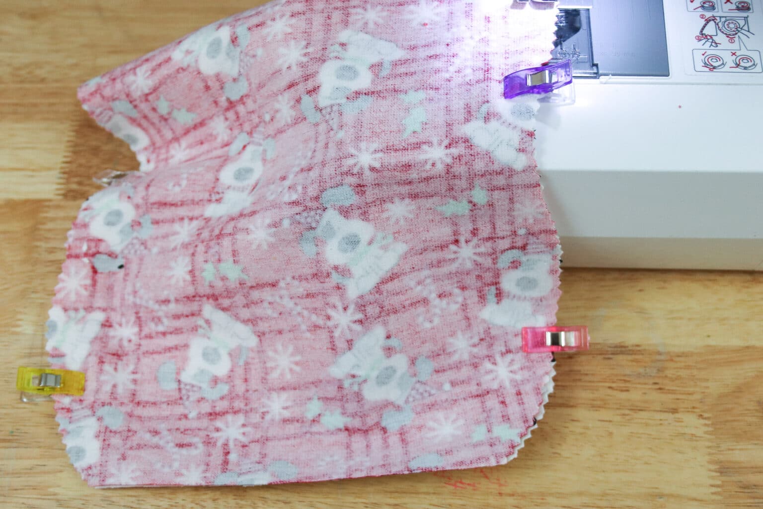 How to Make Burp Cloths with Free Pattern - Easy Things to Sew