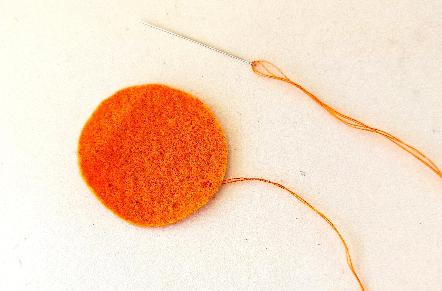 Felt Orange (Free Pattern) - Easy Things to Sew