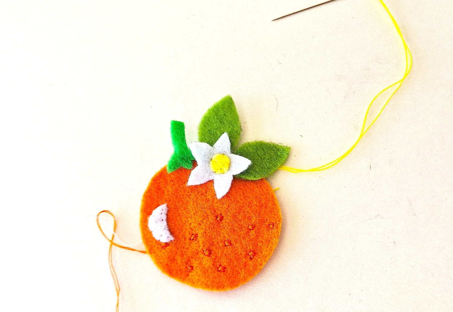 Felt Orange (Free Pattern) - Easy Things to Sew