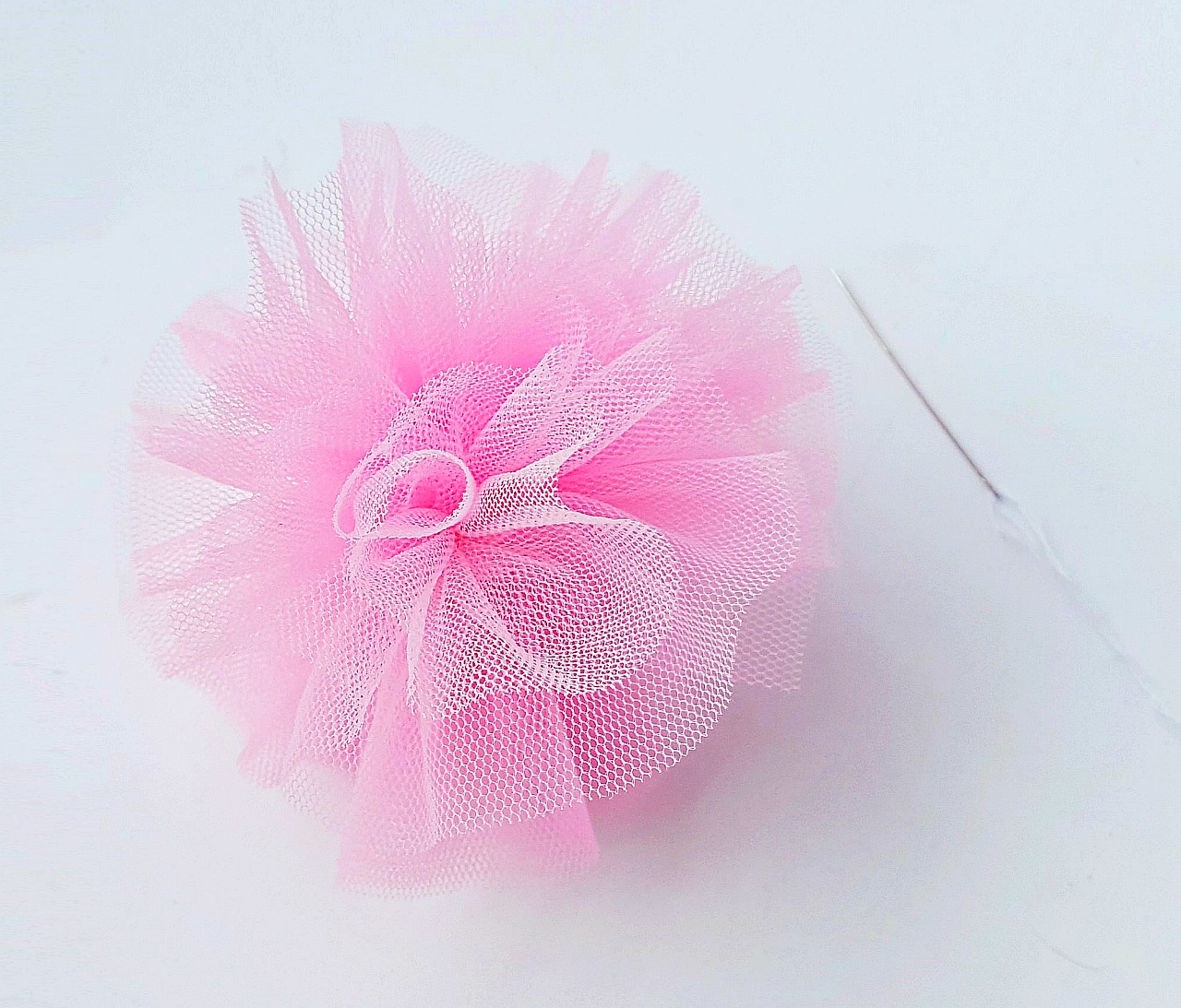 DIY Bath Scrubbies: Mesh Bath Poufs - Easy Things to Sew