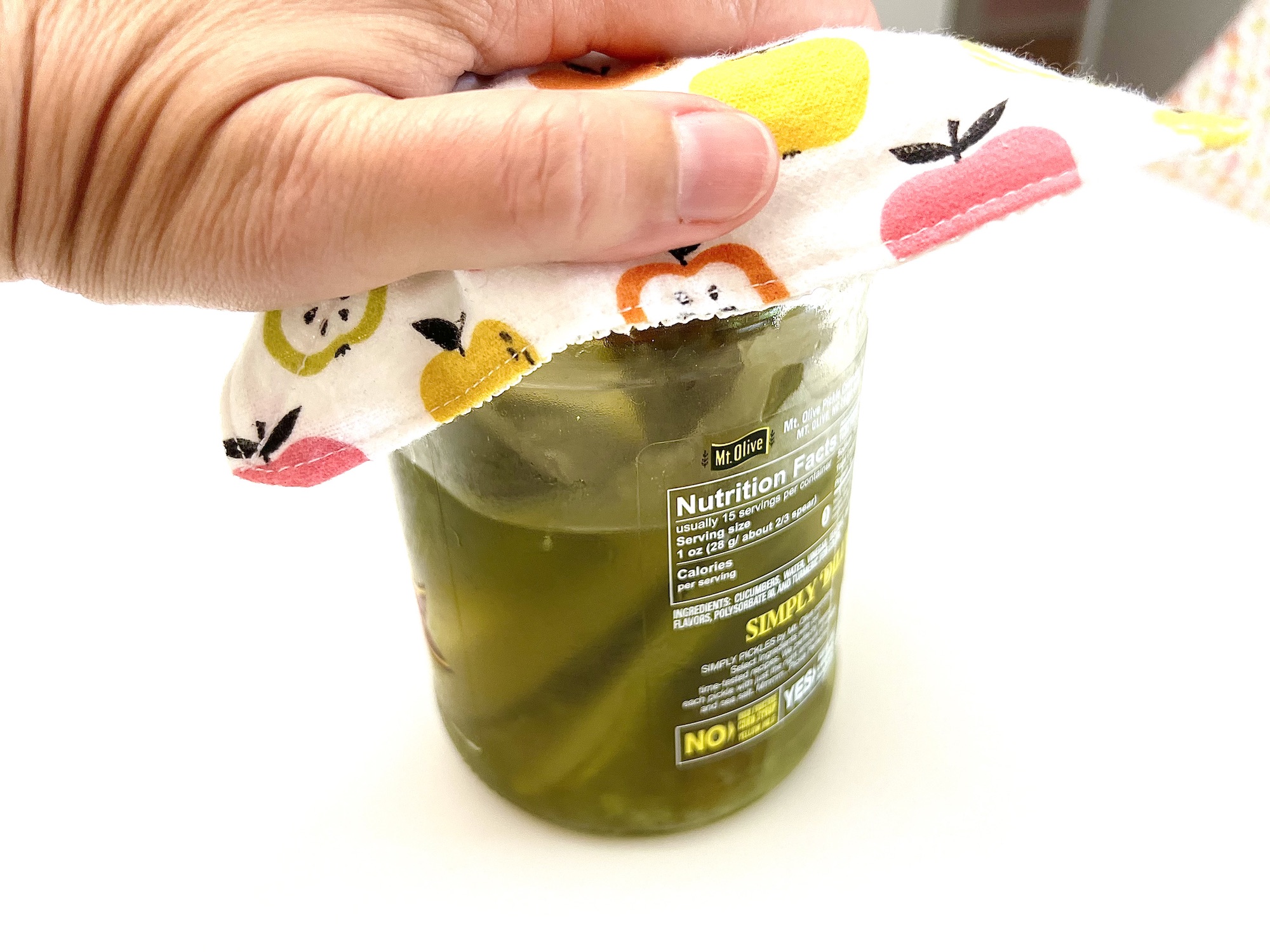 DIY Jar Opener: Easy Beginner Sewing Project (with Video) - Easy Things ...