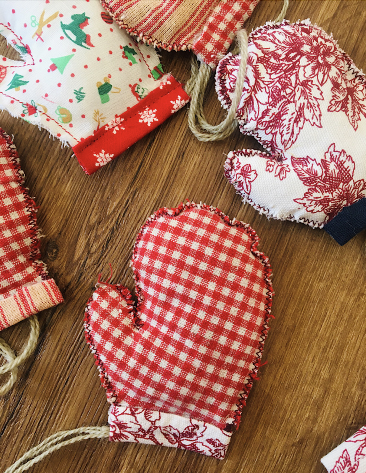 12 Free Christmas Ornament Sewing Patterns for a Stunning Tree! - Easy ...