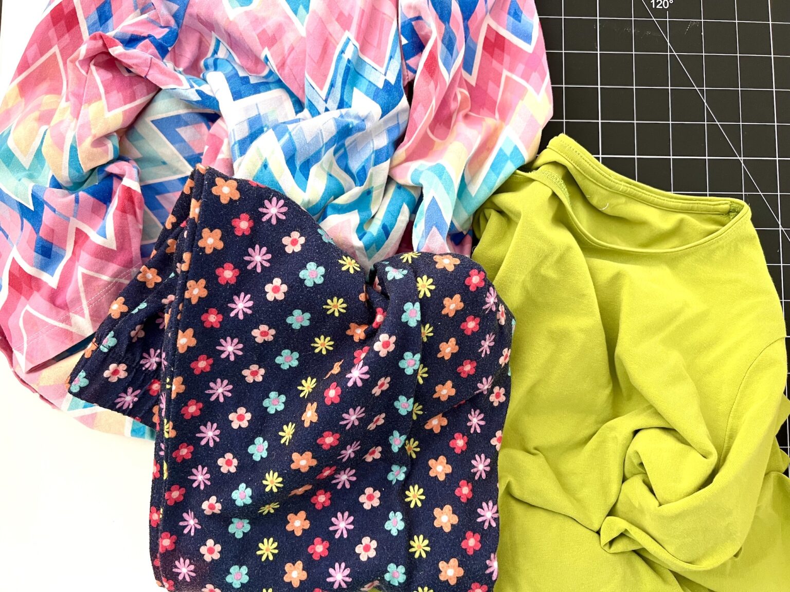 Quick and Easy Barbie Dress with Sleeves (Only Two Lines of Stitches ...