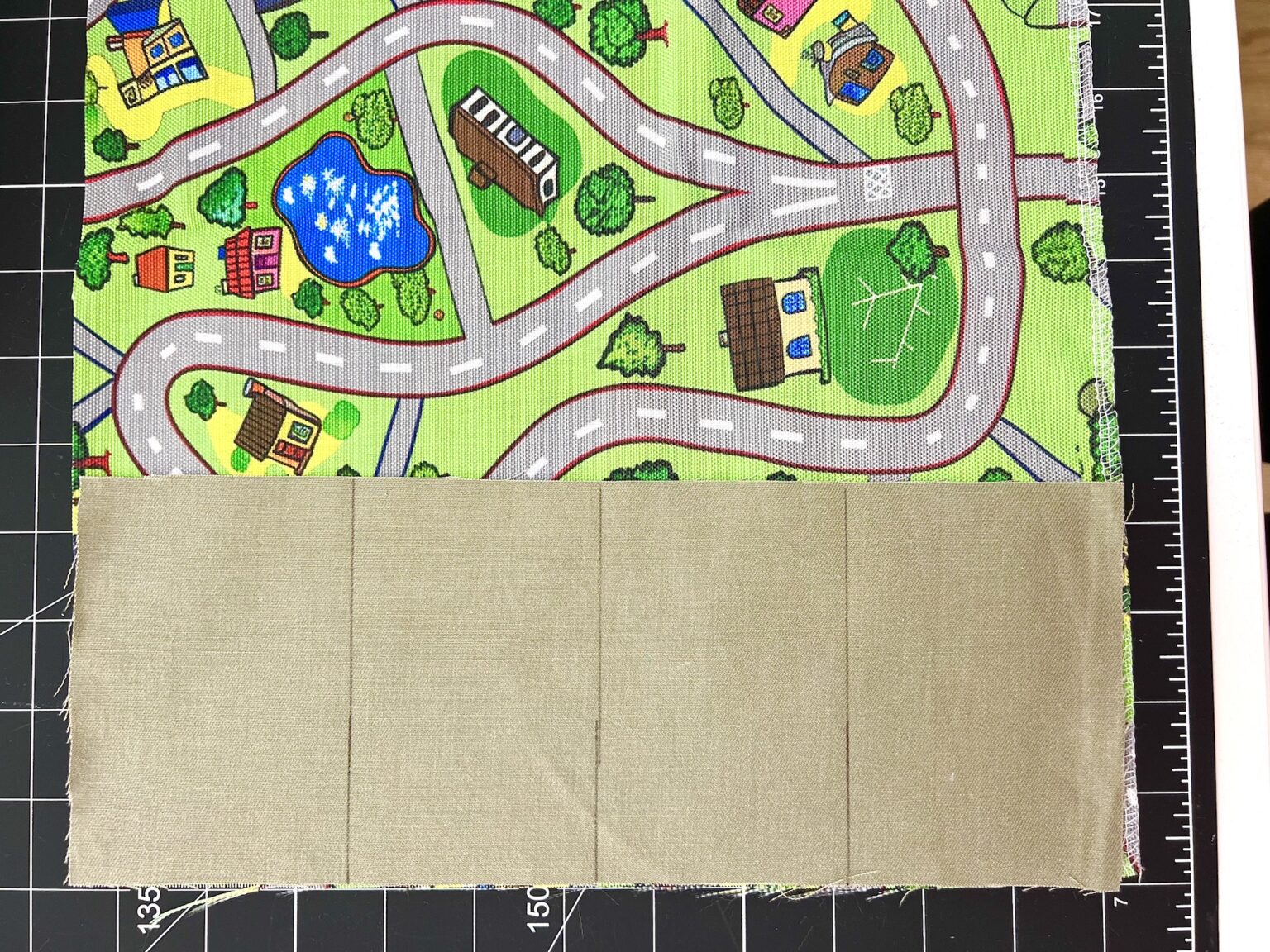 DIY Roll Up Car Play Mat (with Video Tutorial) - Easy Things to Sew