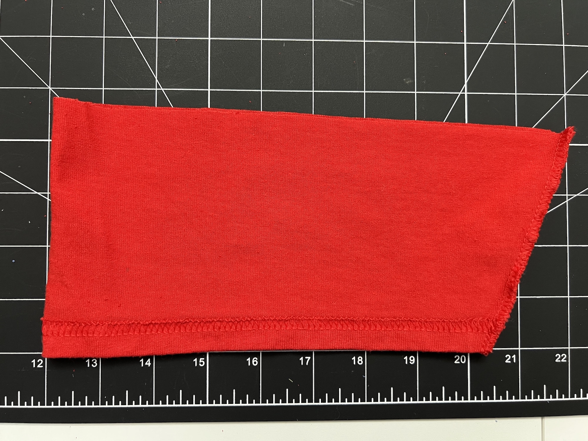 T-Shirt Sleeve Drawstring Bags (with Video Tutorial) - Easy Things to Sew