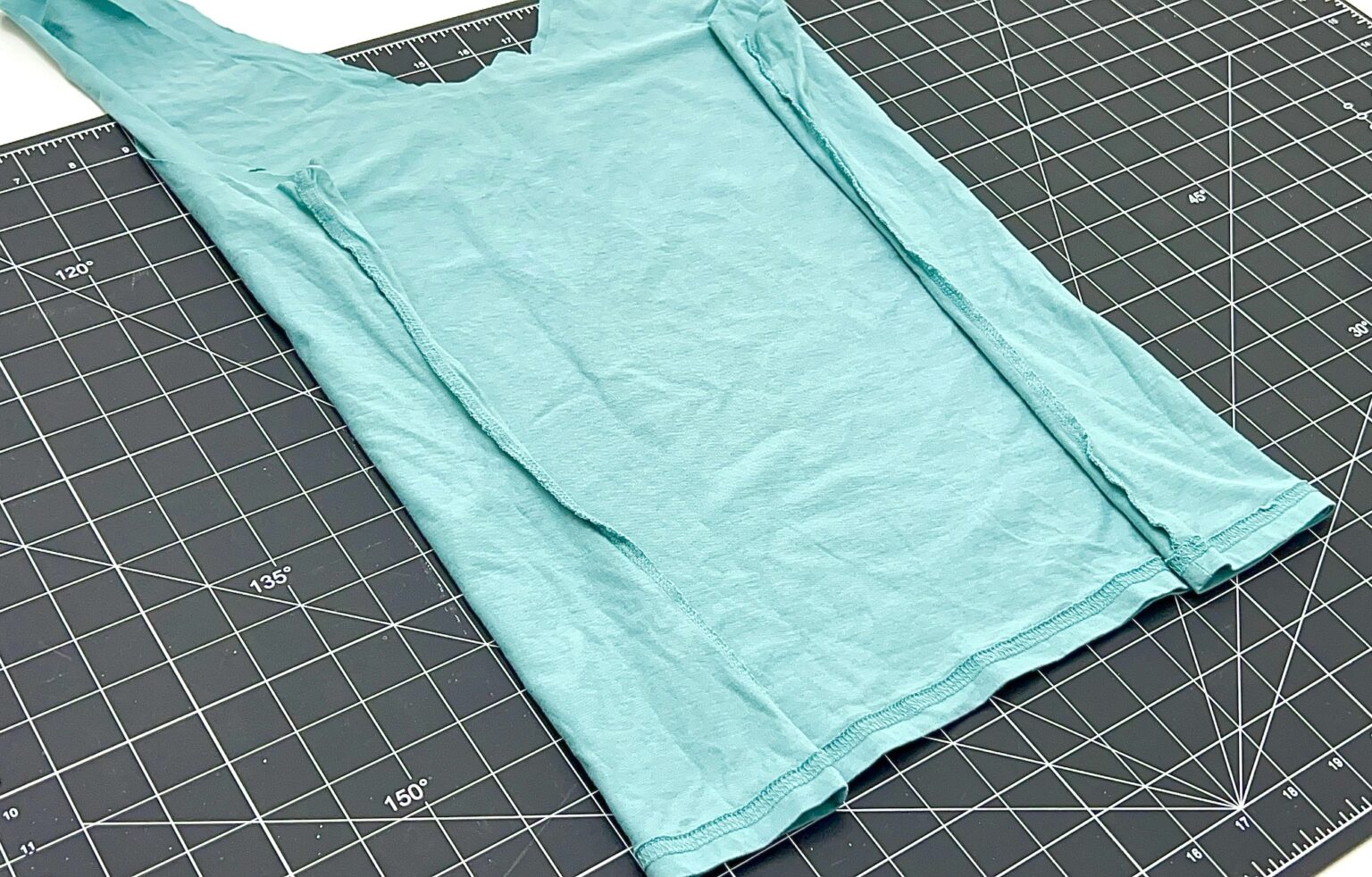 How to Turn a T-Shirt Into a Bag - Easy Things to Sew