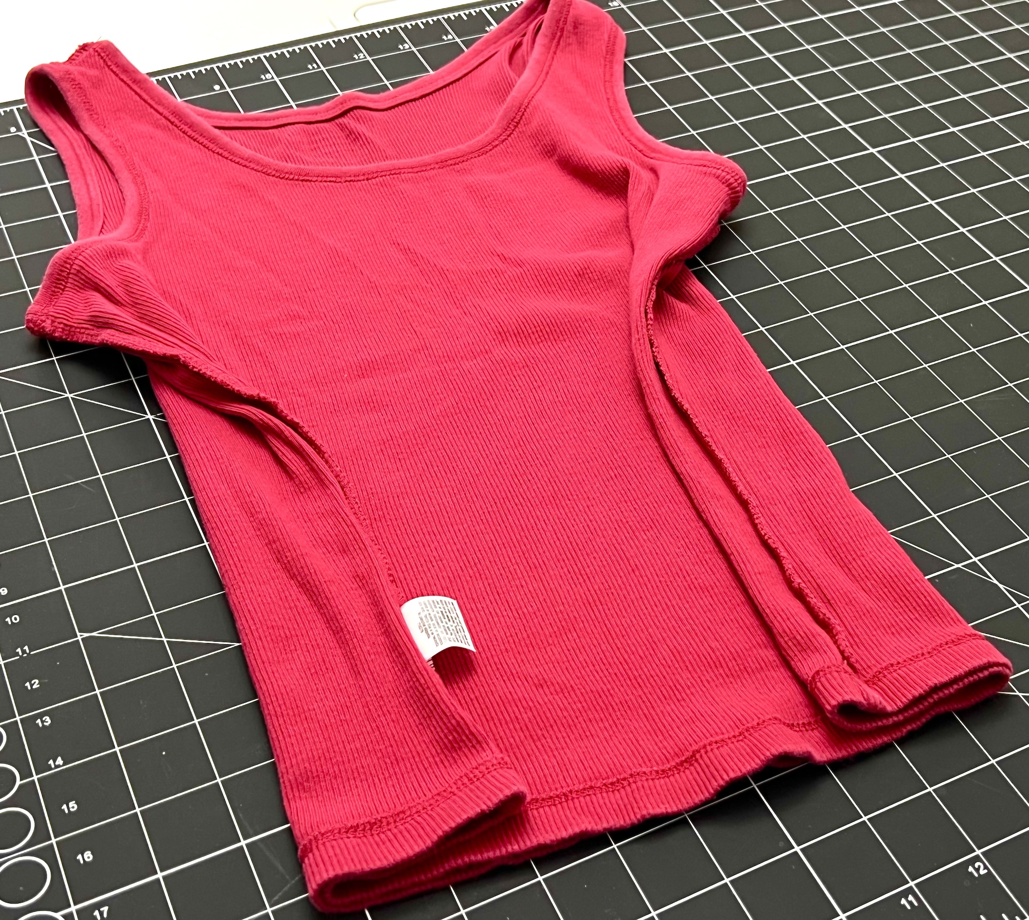 How to Turn a Tank Top Into a Bag - Easy Things to Sew