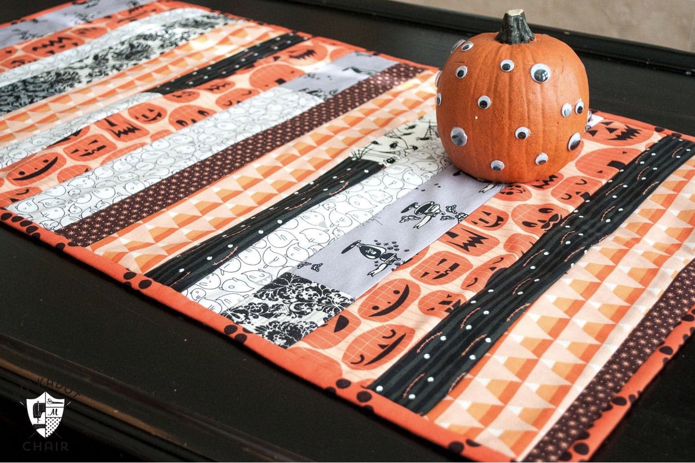 Free Table Runner Patterns to Sew: Easy Ideas - Easy Things to Sew