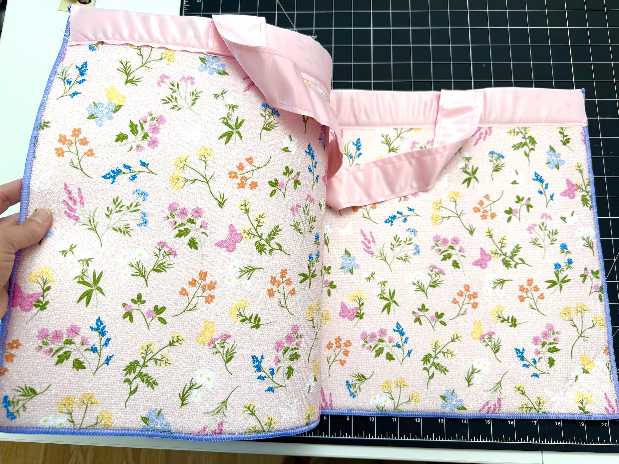 Dish Mat Tote Bag (with Video Tutorial) - Easy Things to Sew